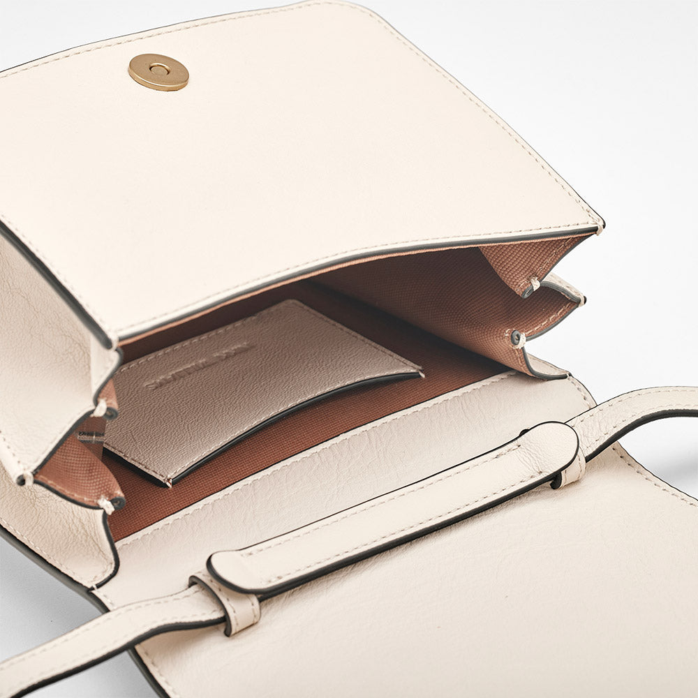 Designer Handbags & Accessories - Free Delivery* – NIKKI WILLIAMS ...